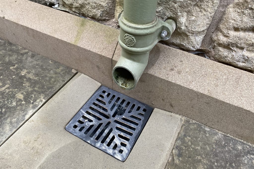 Cast Iron Gully Grid - Peak Oak