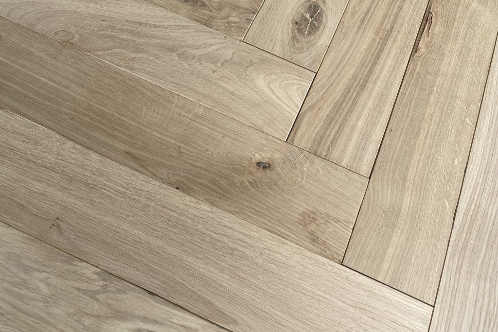Character Grade Herringbone Parquet Engineered Oak Flooring - Peak Oak