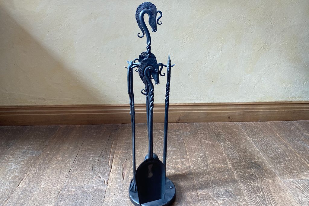 Horse Head Companion Set - Peak Oak