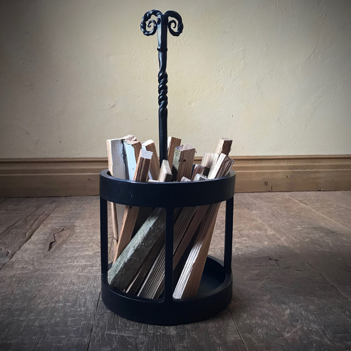 Horse Head Kindling Stand - Peak Oak