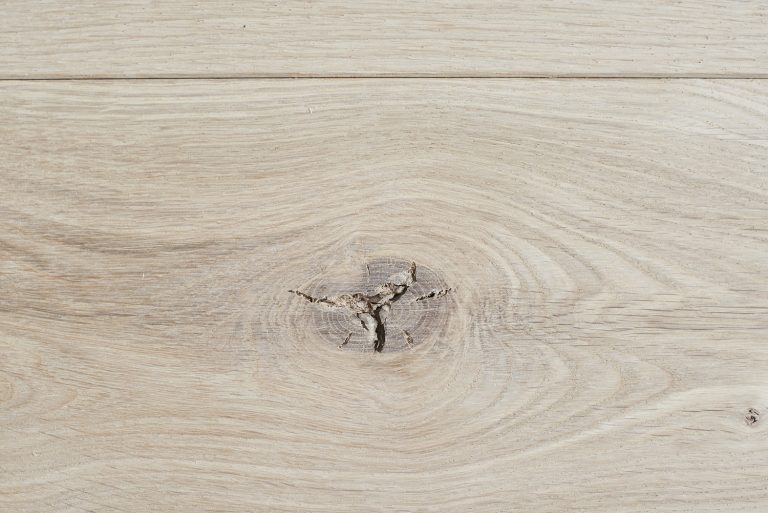 Character Grade Engineered Oak Flooring - Peak Oak