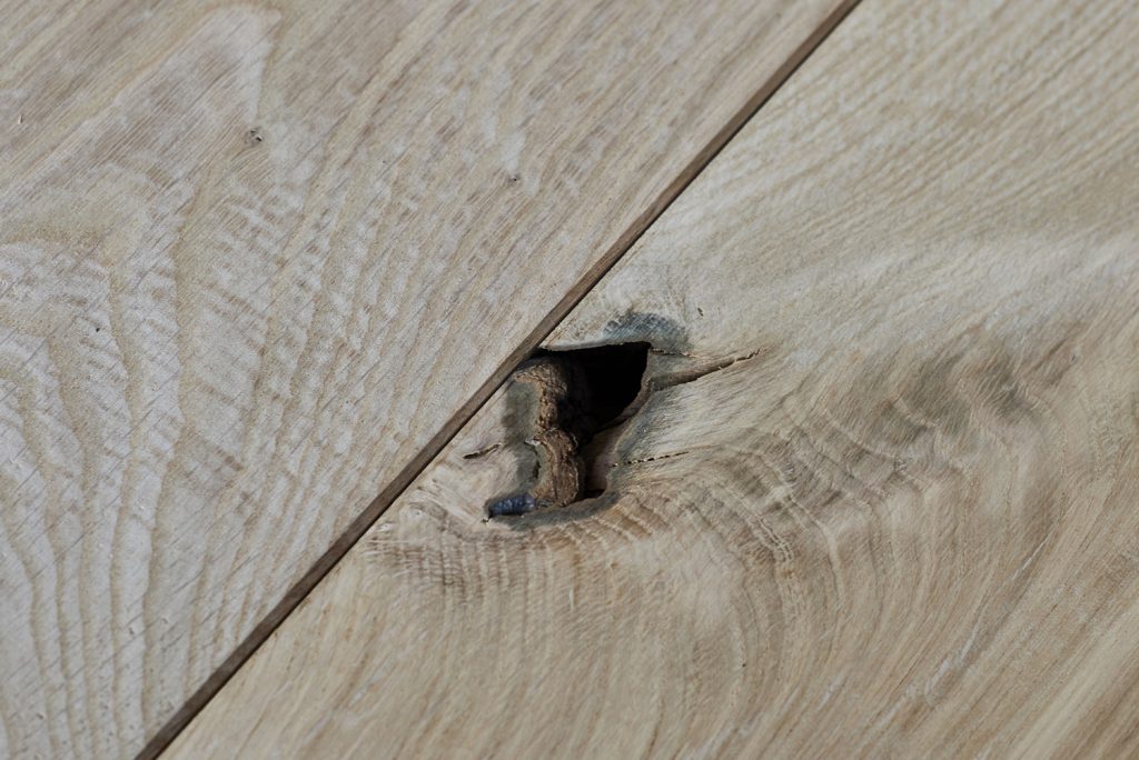 Rustic Grade Solid Oak Flooring - Peak Oak