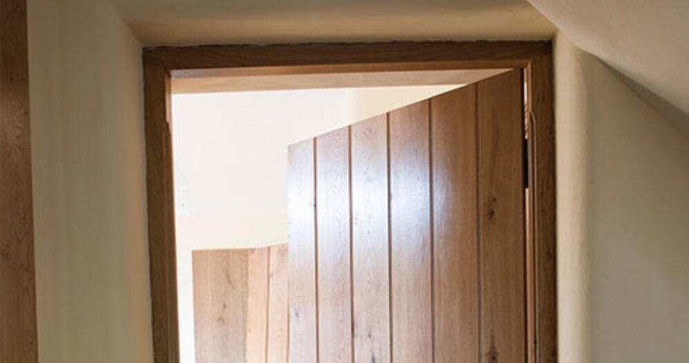 Oak Architrave - Peak Oak